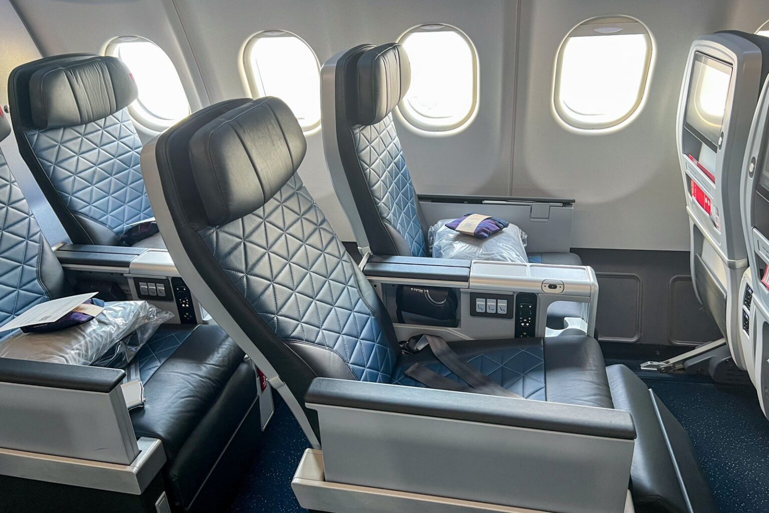 Ultimate guide to Delta premium economy: What is it and is it worth it ...